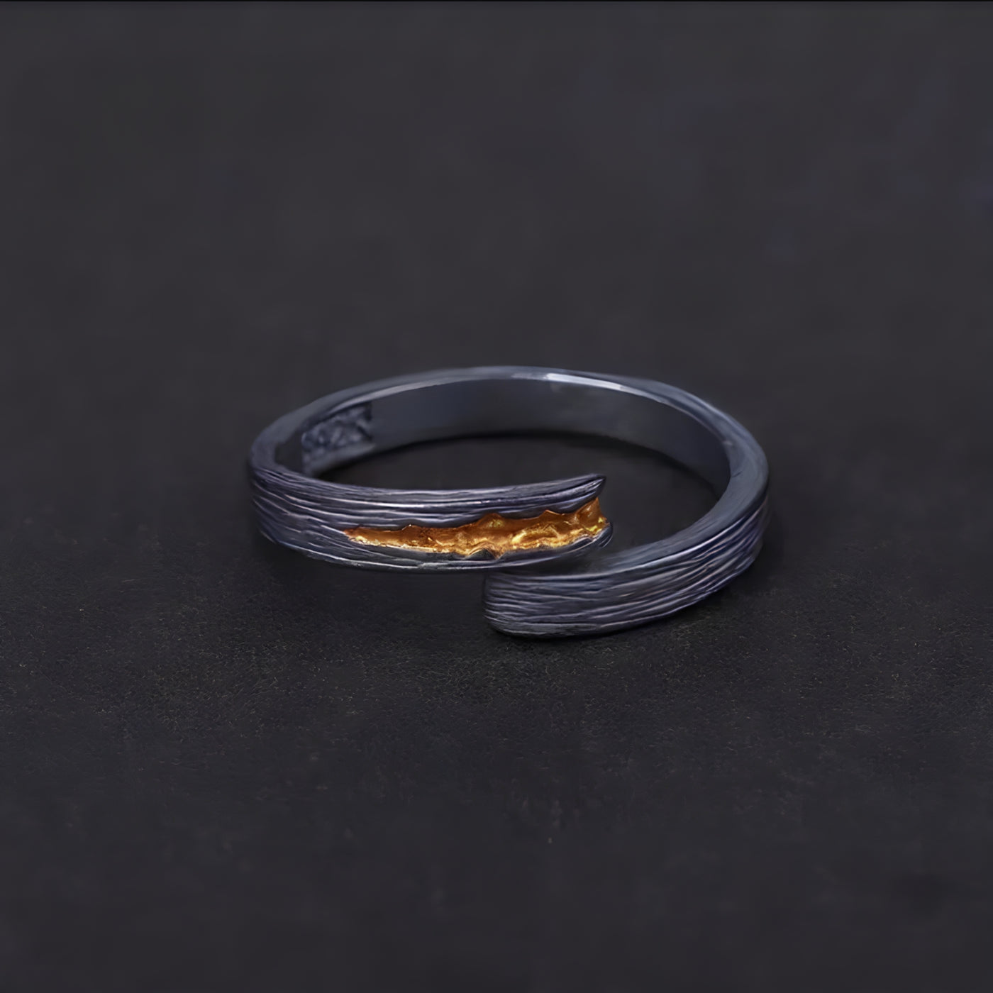 Fissure Ring